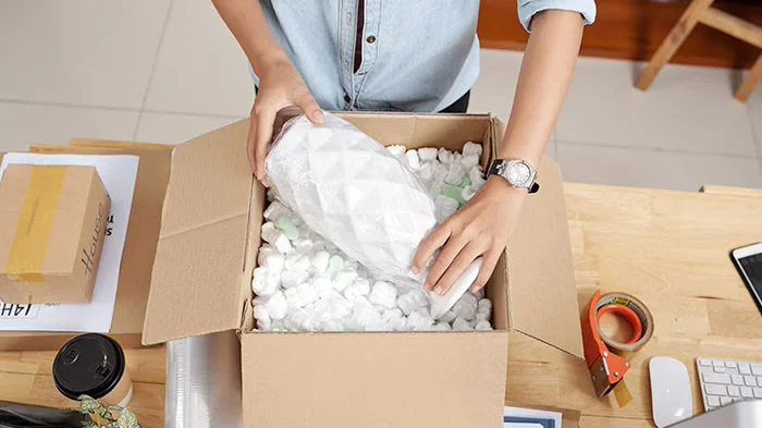Comment emballer un colis fragile ? - Coursier Express